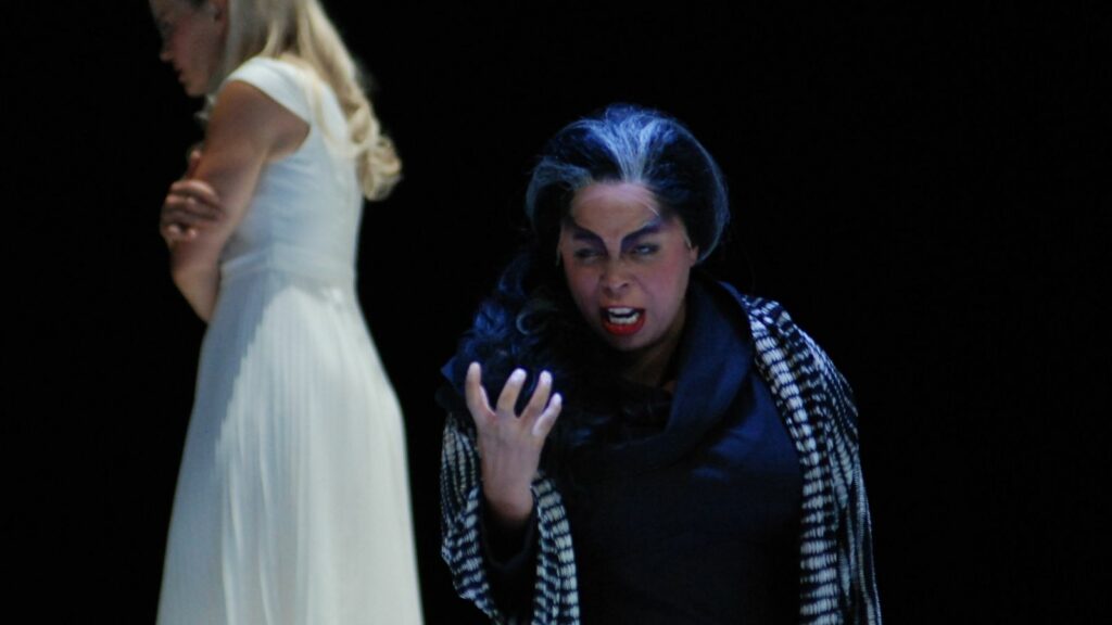 Home - Andrea Baker Mezzo Soprano